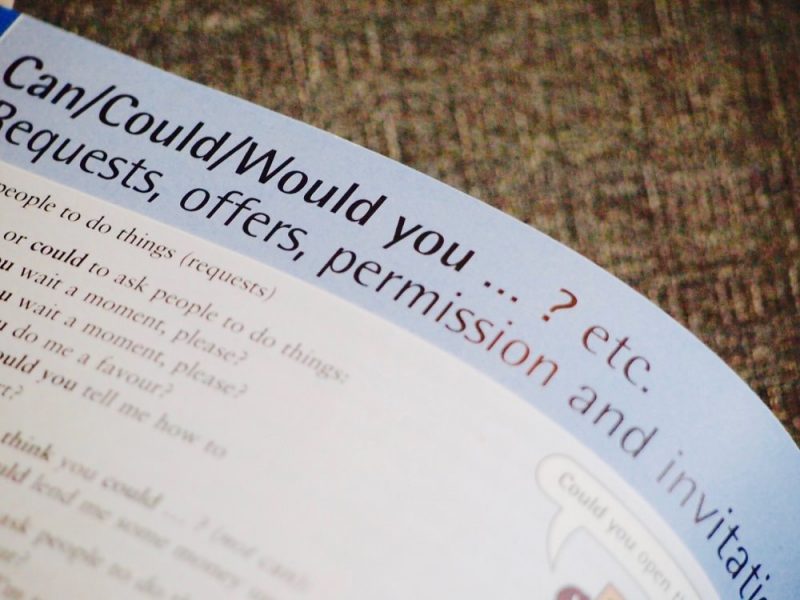 “Could you 〜?” と “Would you 〜?” の違いと使い分け | 日刊英語ライフ